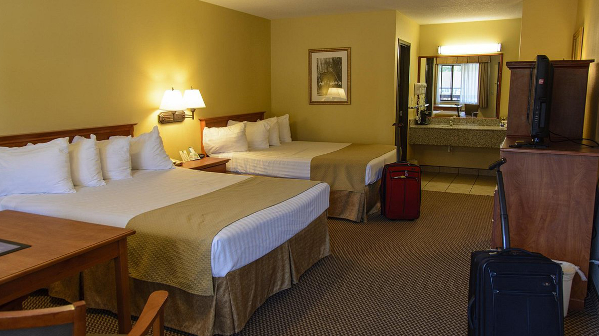 Oakridge Inn & Suites Hotel Photo Gallery | Oakridge Oregon Hotel
